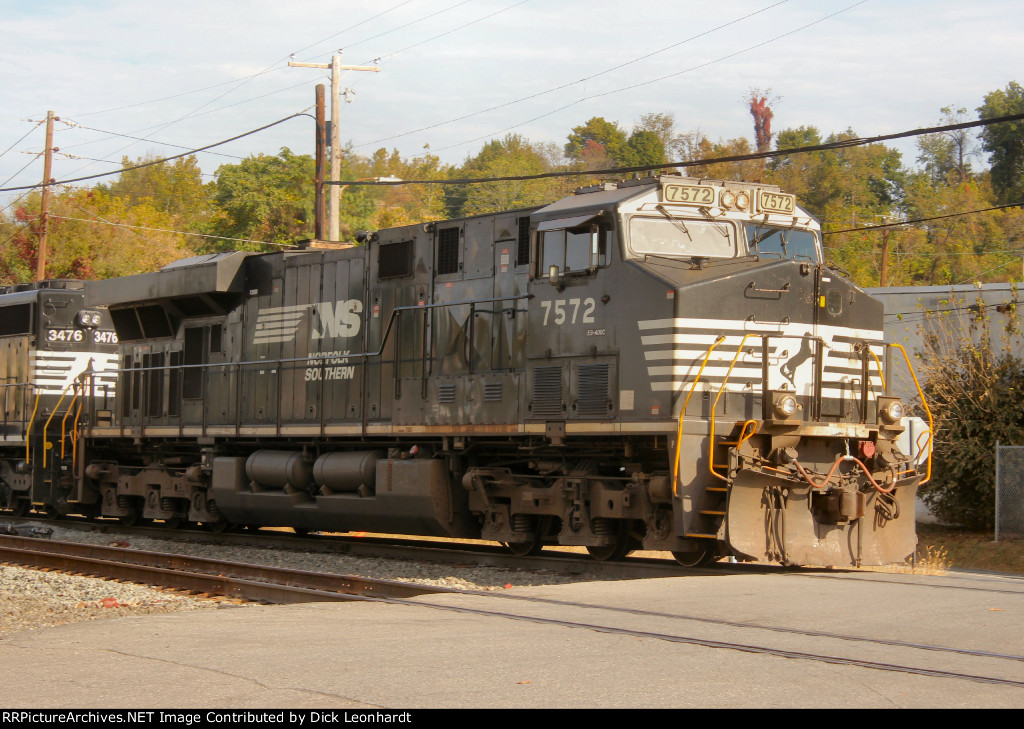 NS 7572